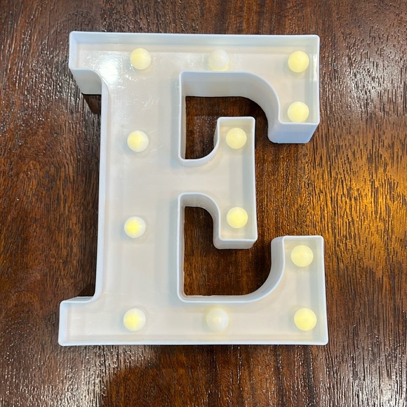 lululemon athletica | Wall Decor | Preppy Lettter E Light Light Up ...